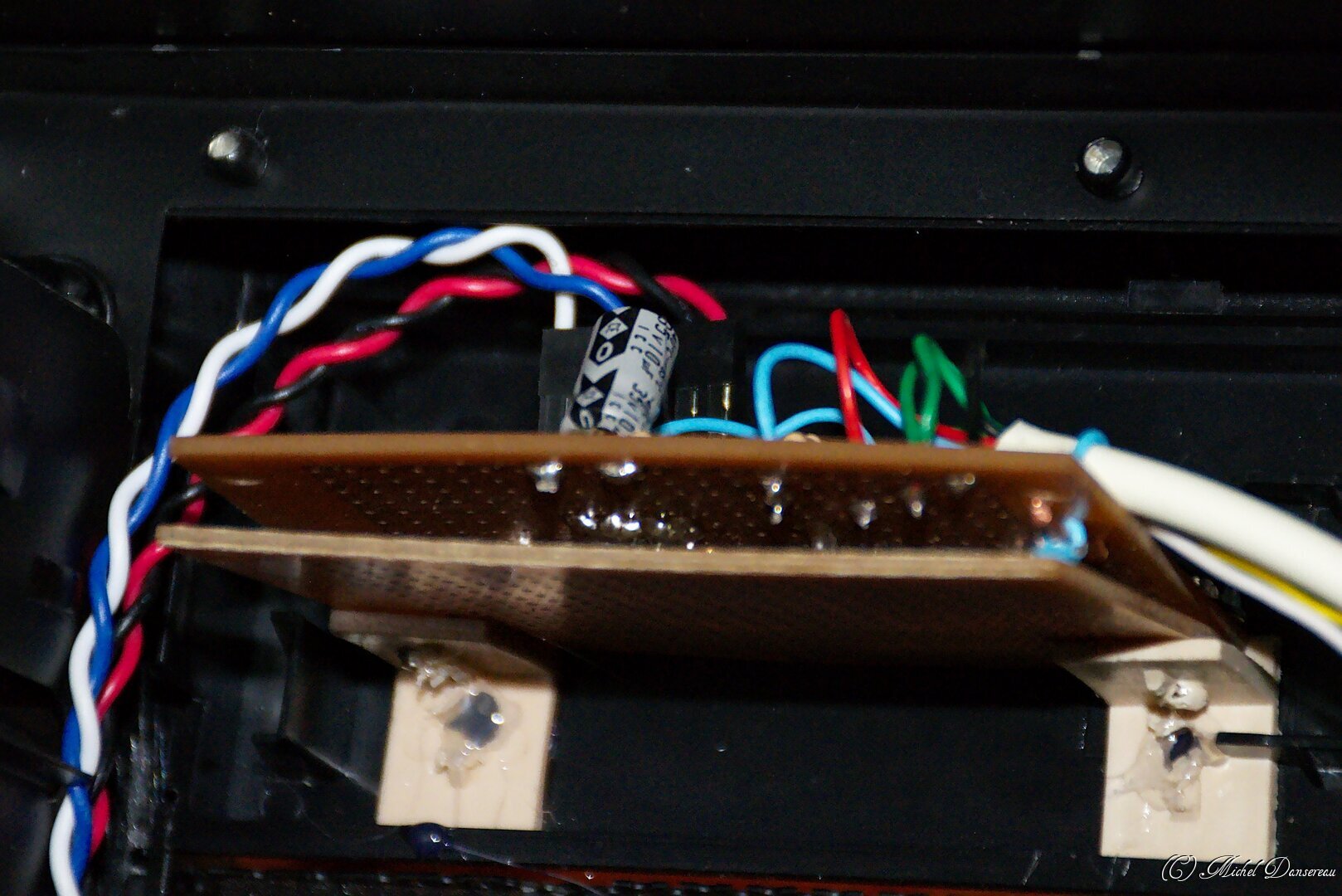 DIY raid from old PC tower / /Misc/Build_RAID_enclosure